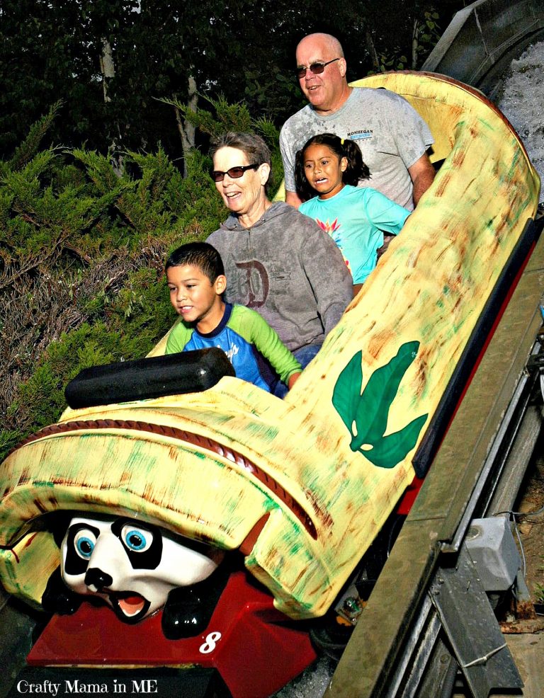 Multigenerational Family Trip to Story Land - Crafty Mama in ME!
